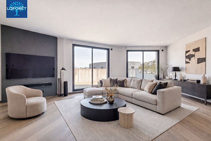 Noisy-le-Grand, Centre-ville - Appartement 4 pièces à vendre