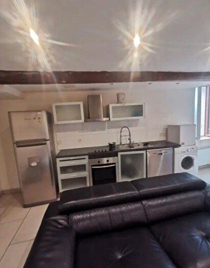 Appartement à louer - Neuville-sur-Saône - 2 pièces - 1 chambre