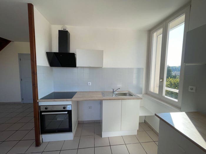 Appartement 2 pièces à louer à Centre Village, Saint-Quentin-Fallavier