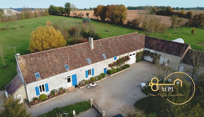 Maison à vendre - Pizieux - 9 pièces - 4 chambres