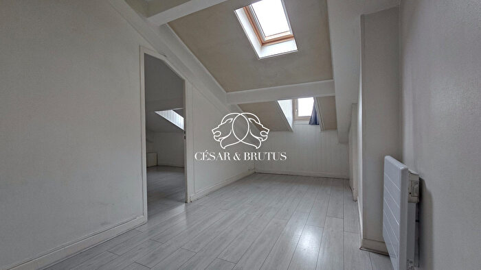 Appartement à vendre - Lyon e , Monchat - 2 pièces - 1 chambre