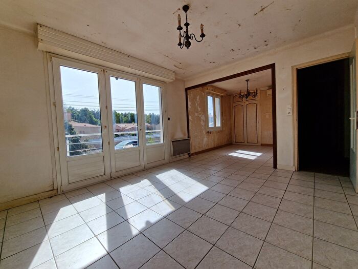 Maison 5 pièces à vendre à Saint-Léger-les-Vignes