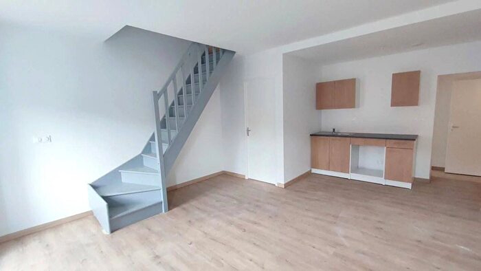 Appartement à louer - Pont-de-Chéruy - 4 pièces - 3 chambres