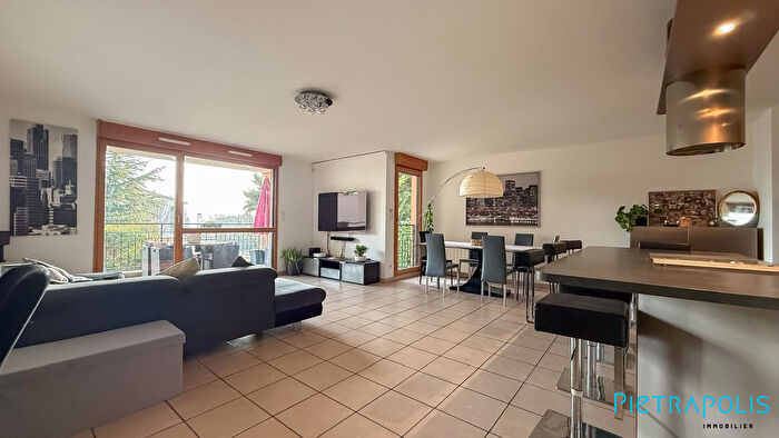 Appartement 4 pièces à Collonges-au-Mont-dOr, à vendre