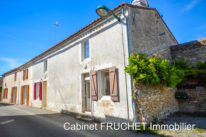 Maison 2 pièces à vendre à Saint-Vincent-Sterlanges