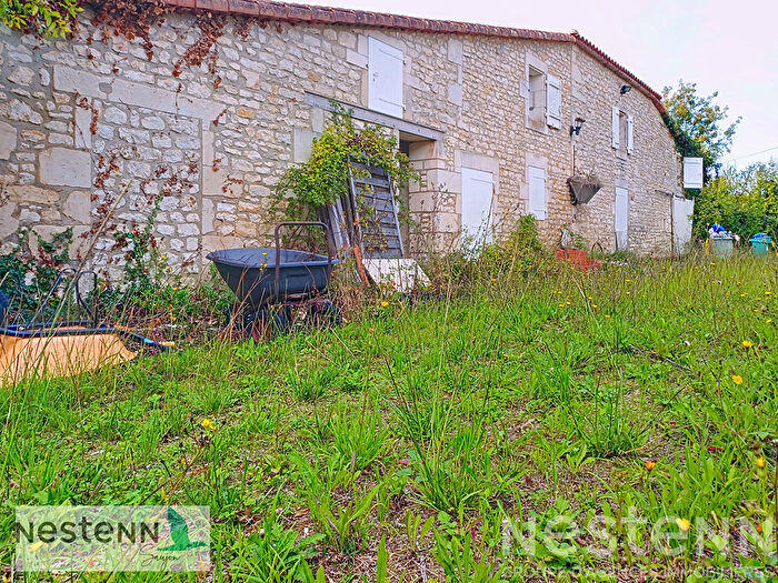 Maison à vendre - Saint-Sulpice-de-Royan - 9 pièces - 7 chambres