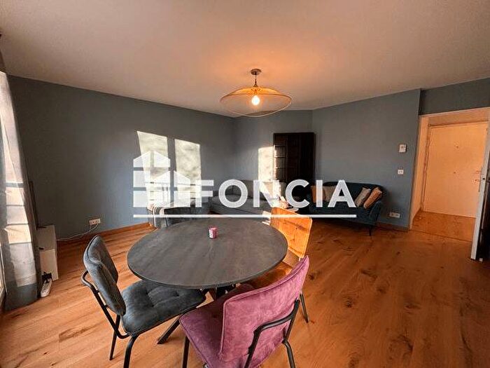 Appartement à louer - Croix Rousse Centre, Lyon ème arrondissement - 2 pièces - 1 chambre