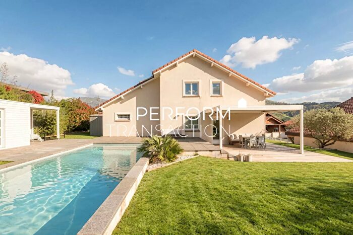 Maison à vendre - Jarrie - 6 pièces - 5 chambres