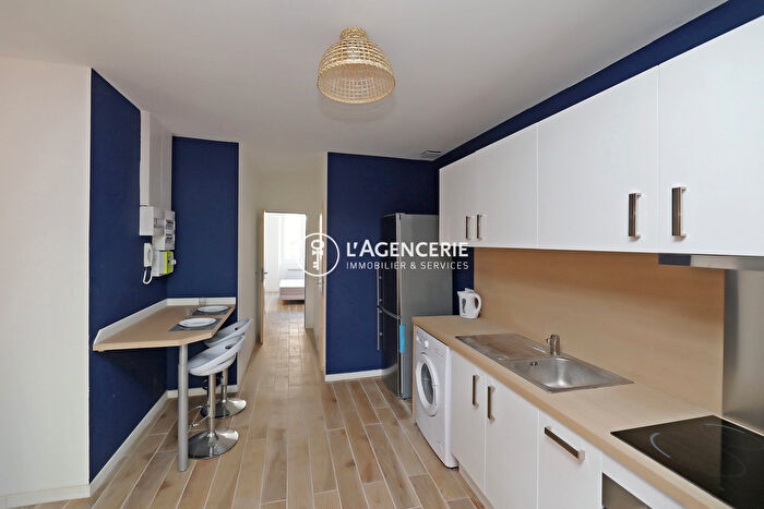 Appartement à louer - Saint-Juéry - 2 pièces - 1 chambre