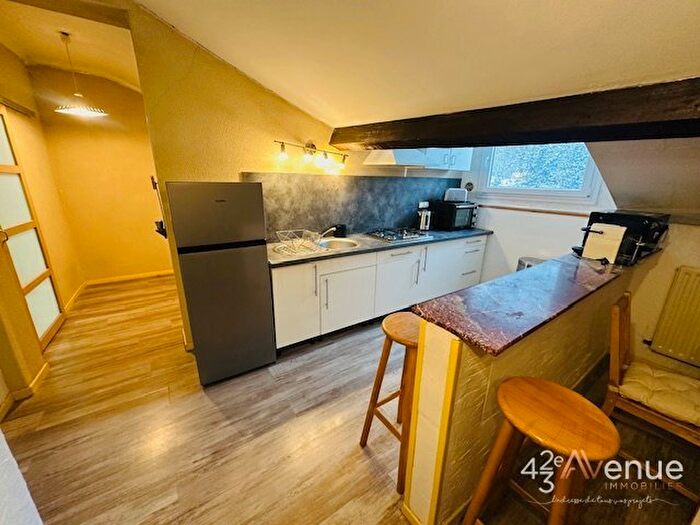 Appartement à louer - Saint-Étienne, Couriot, Tarentaise, Beaubrun - 3 pièces - 2 chambres