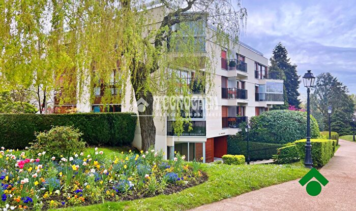 Le Chesnay, Tartre : Appartement 5 pièces à vendre