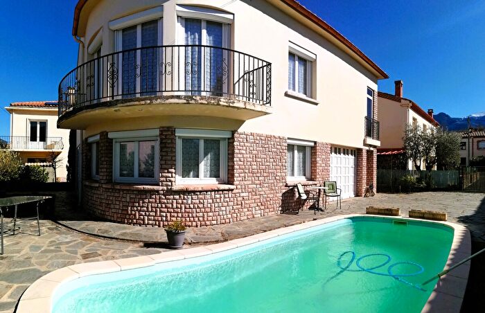 Maison à vendre - Prades - 5 pièces - 4 chambres