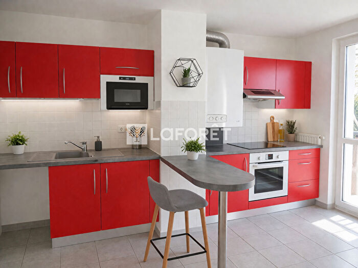 Appartement à louer - Bourg-en-Bresse, Gare, Peloux-Mail, Citadelle - 4 pièces - 3 chambres