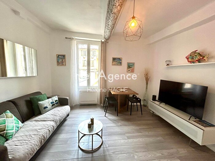 Appartement 2 pièces à Nice, Centre-ville, à vendre
