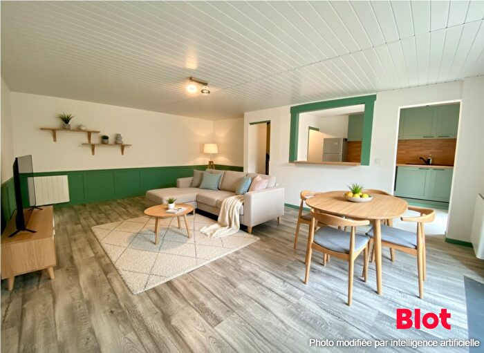 Appartement 5 pièces à Saint-Méen-le-Grand, à vendre