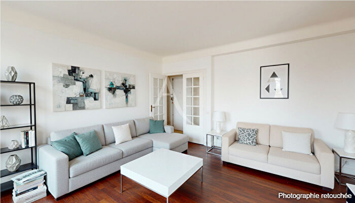 Appartement 4 pièces à Saint-Jean-de-Luz, Centre-ville, à vendre