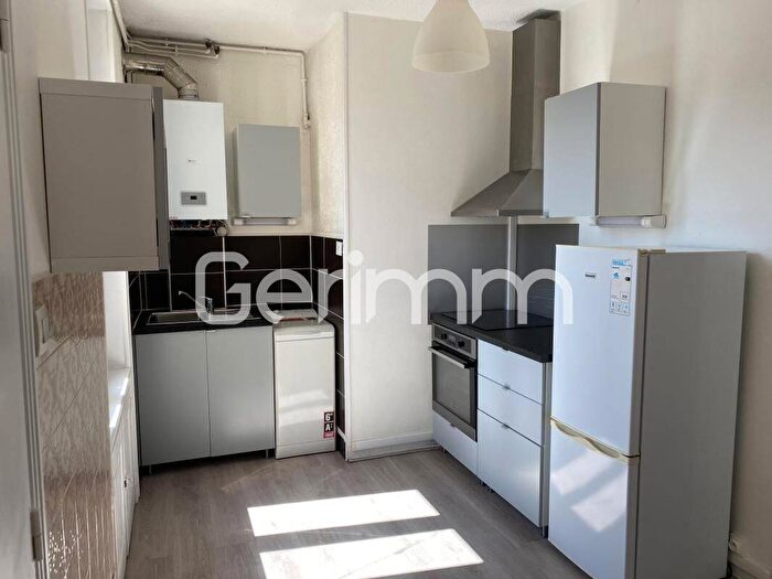 Berriat-Ampere, Grenoble - Appartement 2 pièces à louer