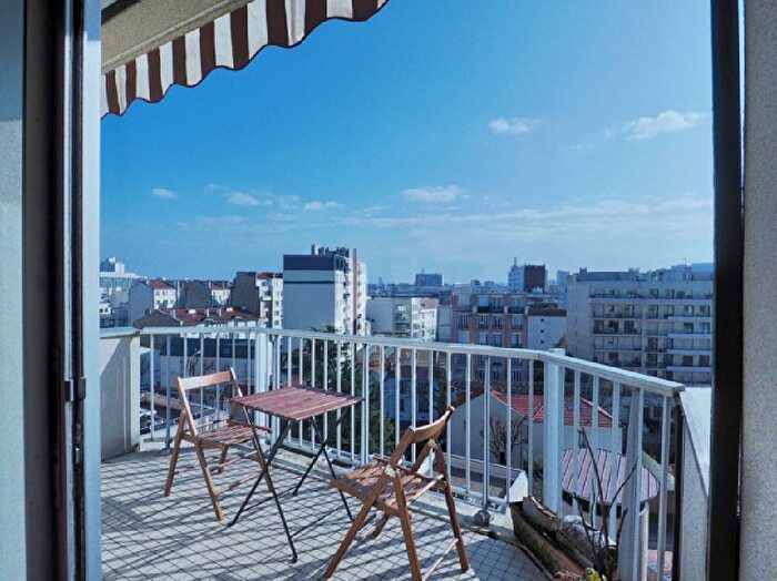 Appartement 4 pièces à vendre - Courbevoie, Marceau République