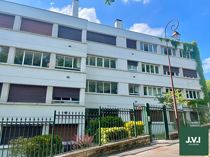 Appartement 2 pièces à Montmorency, Centre Montmorency, à vendre
