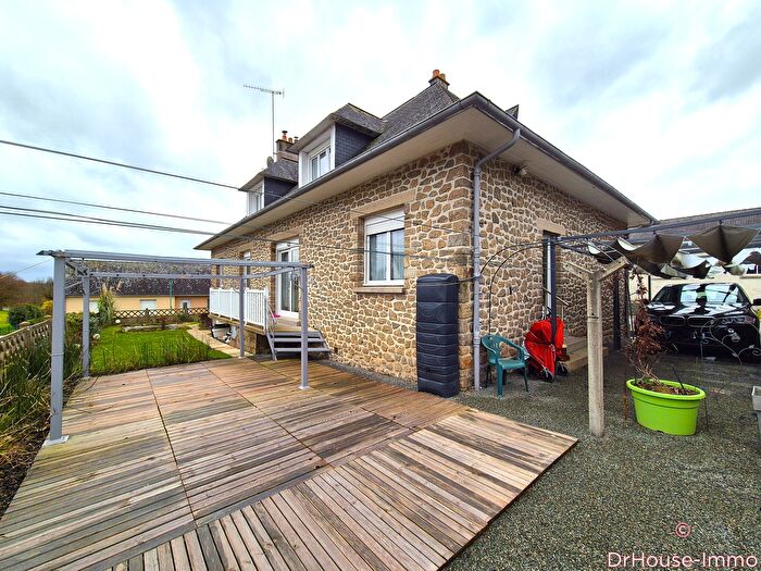 Maison à vendre - Brecé - 8 pièces - 4 chambres