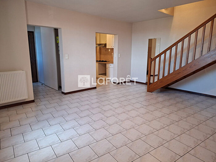 Appartement à louer - Gaillac - 4 pièces - 3 chambres