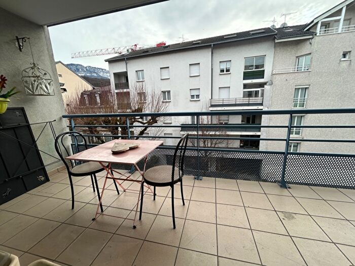 Appartement à vendre - Aix-les-Bains, Centre-ville - 4 pièces - 3 chambres