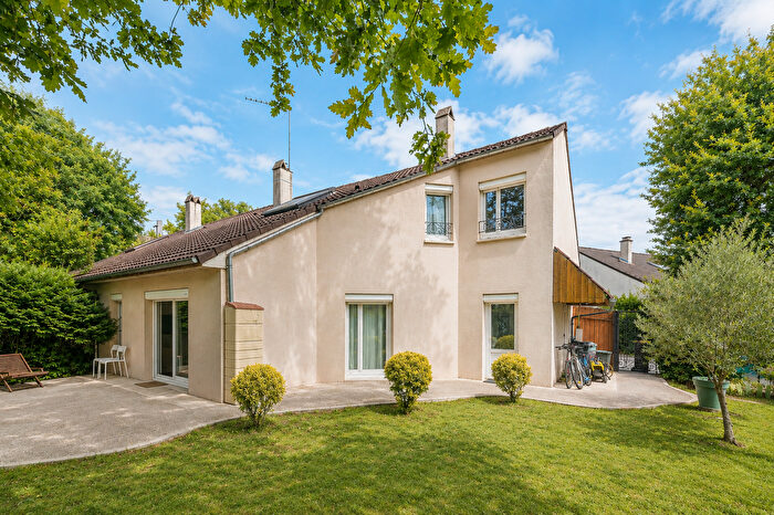 Noisy-le-Grand, Sud : Maison 5 pièces à vendre