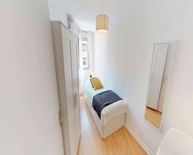 Appartement à louer - Brotteaux, Lyon ème arrondissement - 5 pièces - 6 chambres