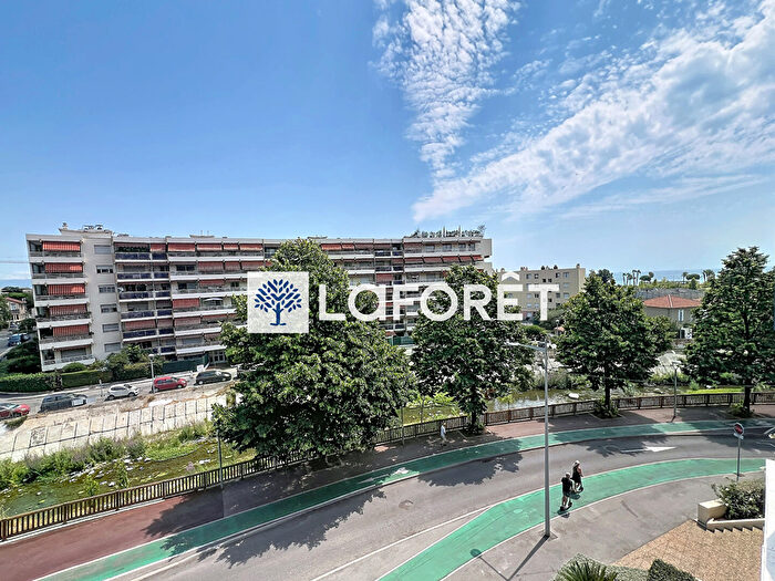 Appartement 3 pièces à vendre à Cagnes-sur-Mer, La Gare, Les Plans, Hippodrome