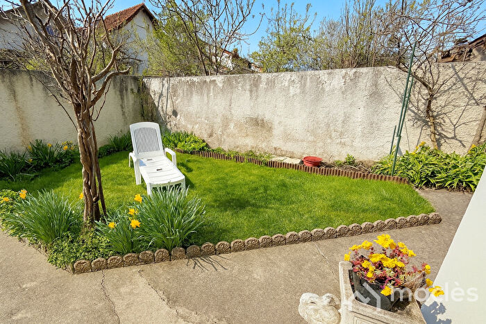 Maison à vendre - Stains, LAvenir - 2 pièces - 1 chambre