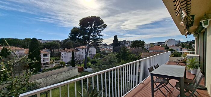 Appartement à vendre - Toulon, Les Routes - 3 pièces - 2 chambres