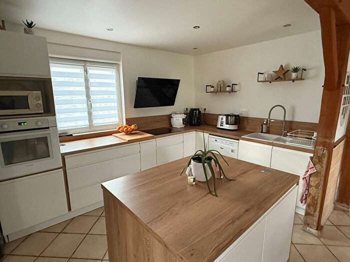 Maison à vendre - Saint-Crépin-Ibouvillers - 6 pièces - 4 chambres