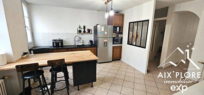 Maison à vendre - Saint-Jean-le-Vieux - 6 pièces - 5 chambres