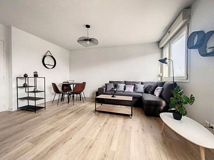 Saint Pierre-René II, Nancy : Appartement 2 pièces à louer