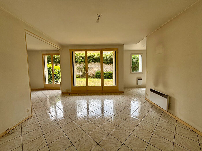 Appartement à vendre - La Ferté-sous-Jouarre - 3 pièces - 2 chambres