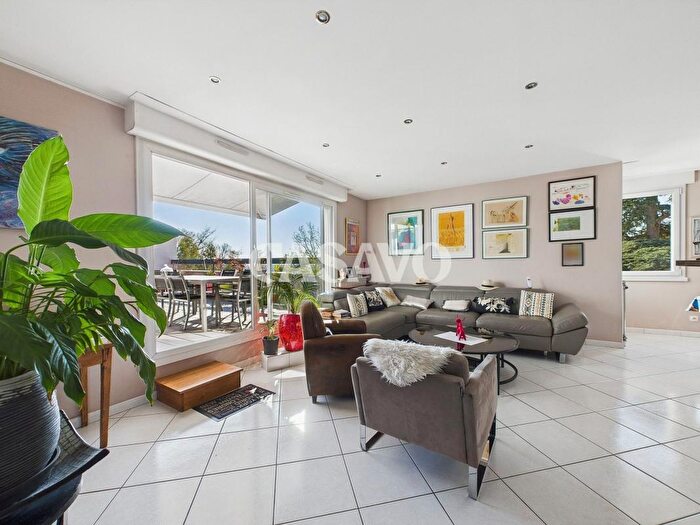 Appartement à vendre - Caluire-et-Cuire, Vassieux, Crépieux - 4 pièces - 3 chambres