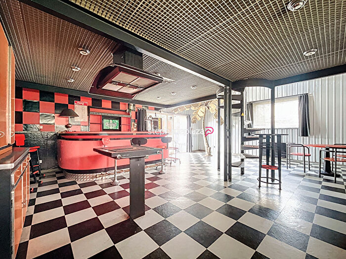 Maison à vendre - Semussac - 3 pièces - 2 chambres