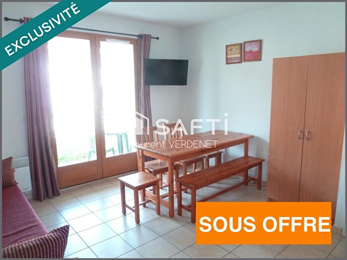 Appartement à vendre - Montbrun-les-Bains - 3 pièces - 2 chambres