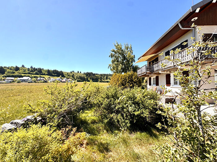 Maison 9 pièces à vendre à Mouthe