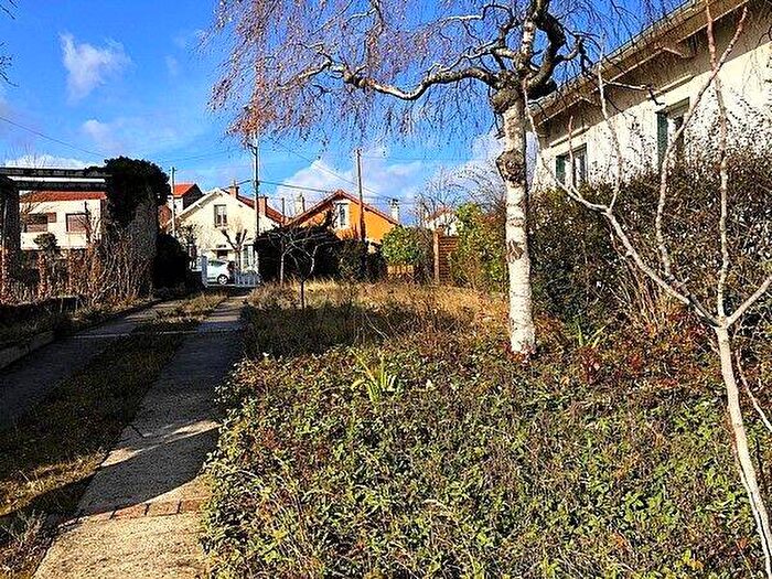 Maison à louer - Leon Blum-La Raye Dieu, Clermont-Ferrand - 5 pièces - 3 chambres
