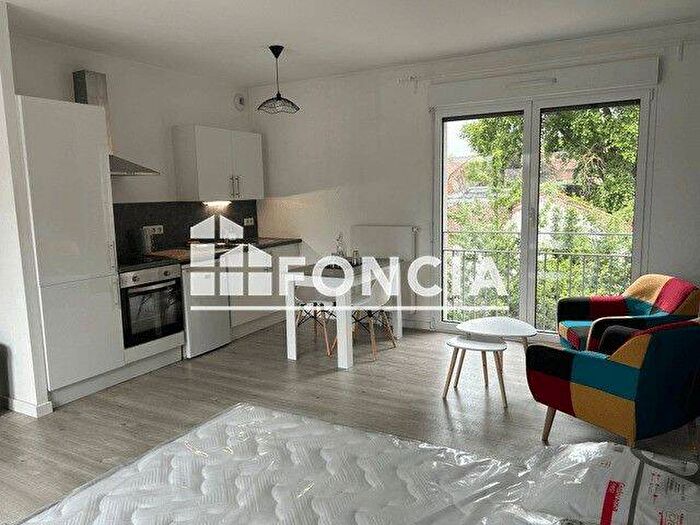Moulins, Lille : Appartement 1 pièce à louer