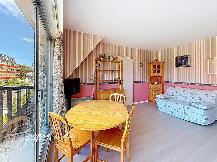 Appartement 2 pièces à vendre - Cabourg, Centre-ville, Clos Pasteur, Cap Cabourg