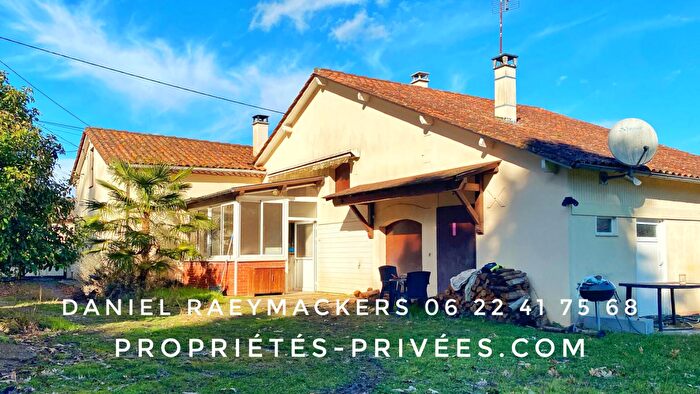 Maison à vendre - Neuvic - 4 pièces - 3 chambres