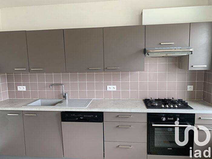 Maison à vendre - Gond-Pontouvre - 4 pièces - 3 chambres