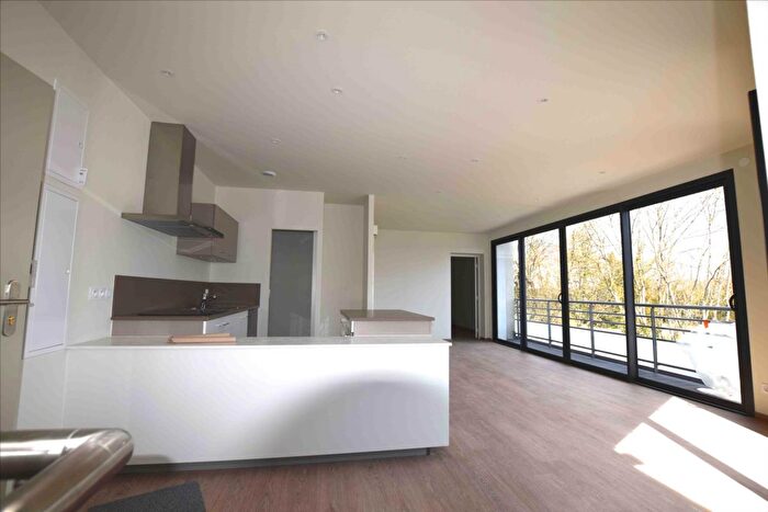 Appartement 4 pièces à louer - Montbéliard, Faubourg, Mont-Chevis, Chiffogne, Citadelle