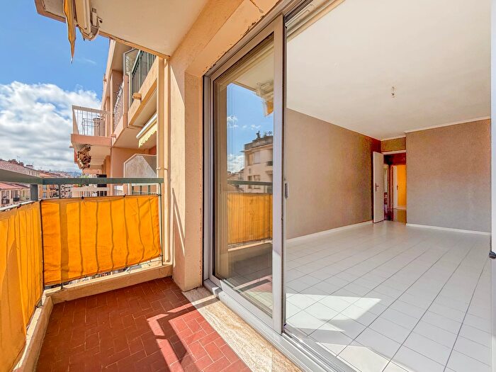 Appartement 3 pièces à vendre - Nice, Riquier