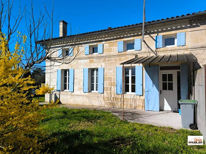 Maison à vendre - Coutras - 6 pièces - 4 chambres