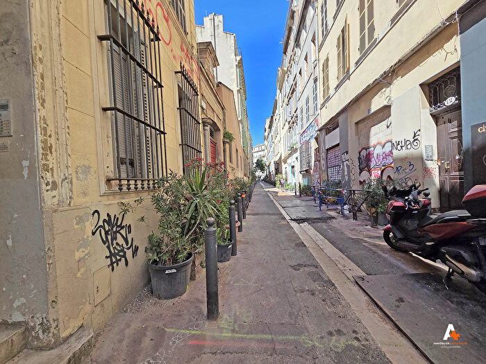 Appartement 3 pièces à vendre à Marseille 1er, Noailles
