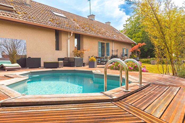 Maison 7 pièces à Corcelles-les-Monts, à vendre