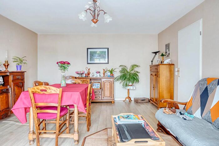 Appartement à vendre - Val-de-Reuil, Pont Vert - 3 pièces - 2 chambres